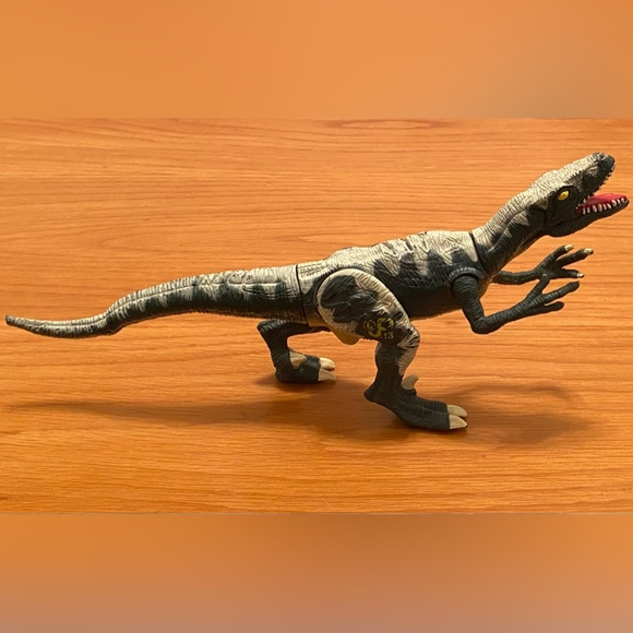 Kenner | Toys | Jurassic Park The Lost World Velociraptor Cyclops ...